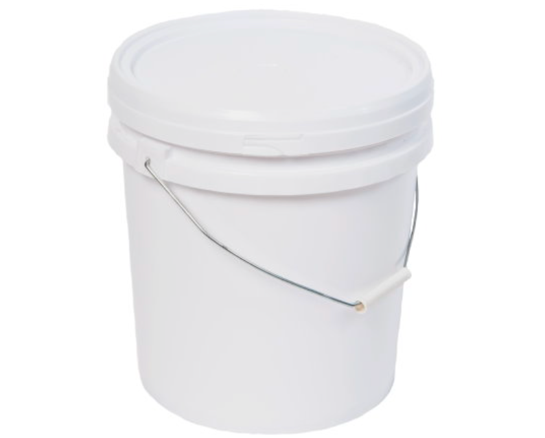 Phoenix Plastic Bucket w/ Lid 20L – Village Hardware